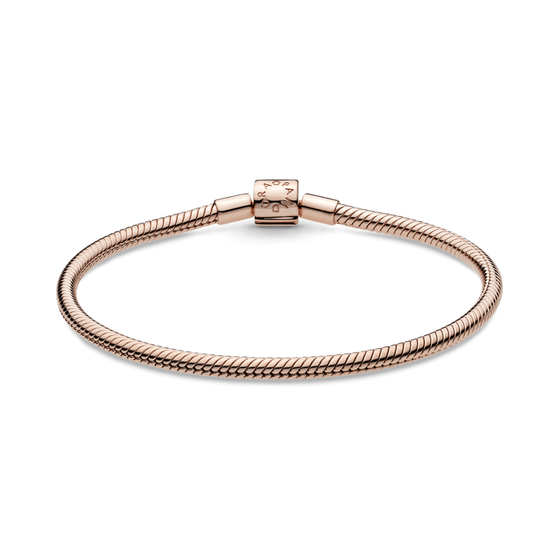 Brazalete cadena de serpiente Pandora Moments con broche de barril ...